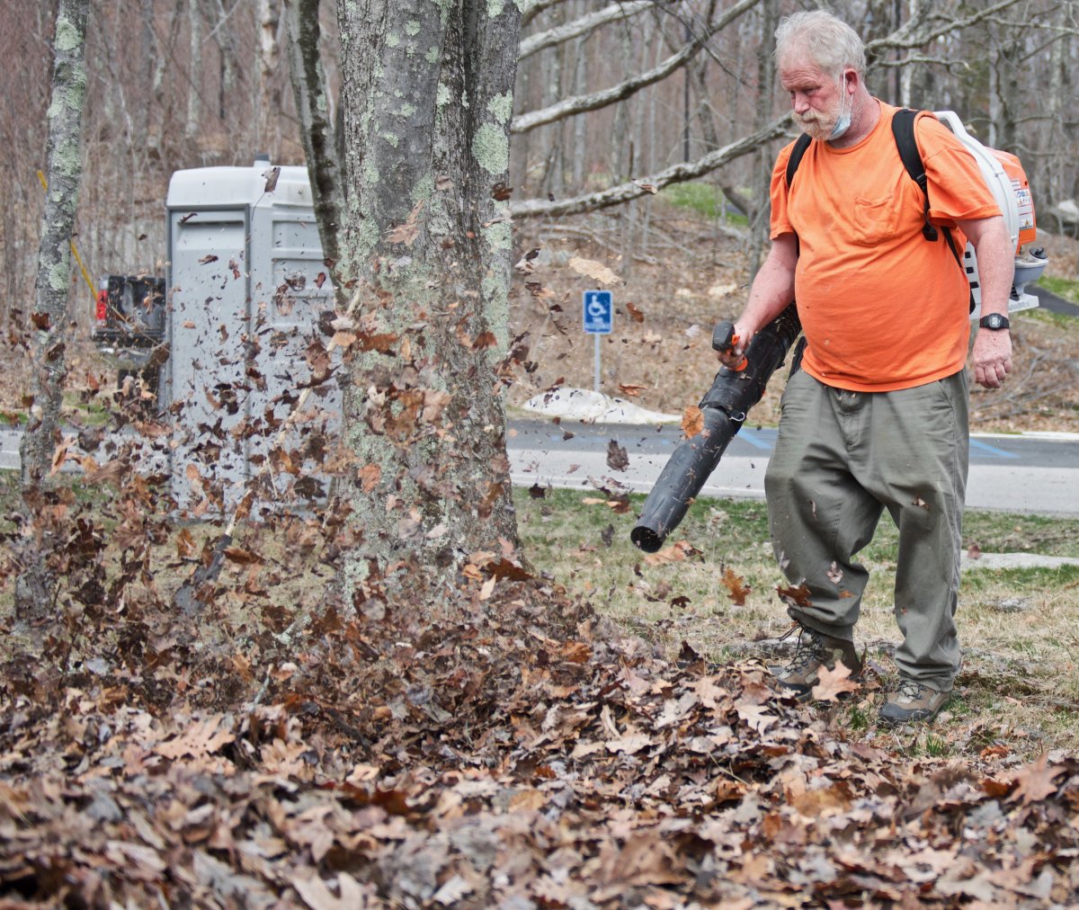 Volunteer Work Days – Holmes Camp & Retreat Center